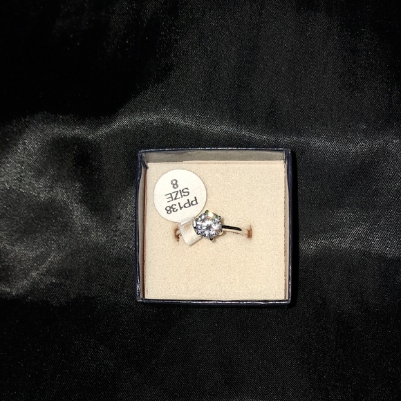 Jewelry | Elegant Silver And White Solitaire Ring With Prong Setting ...